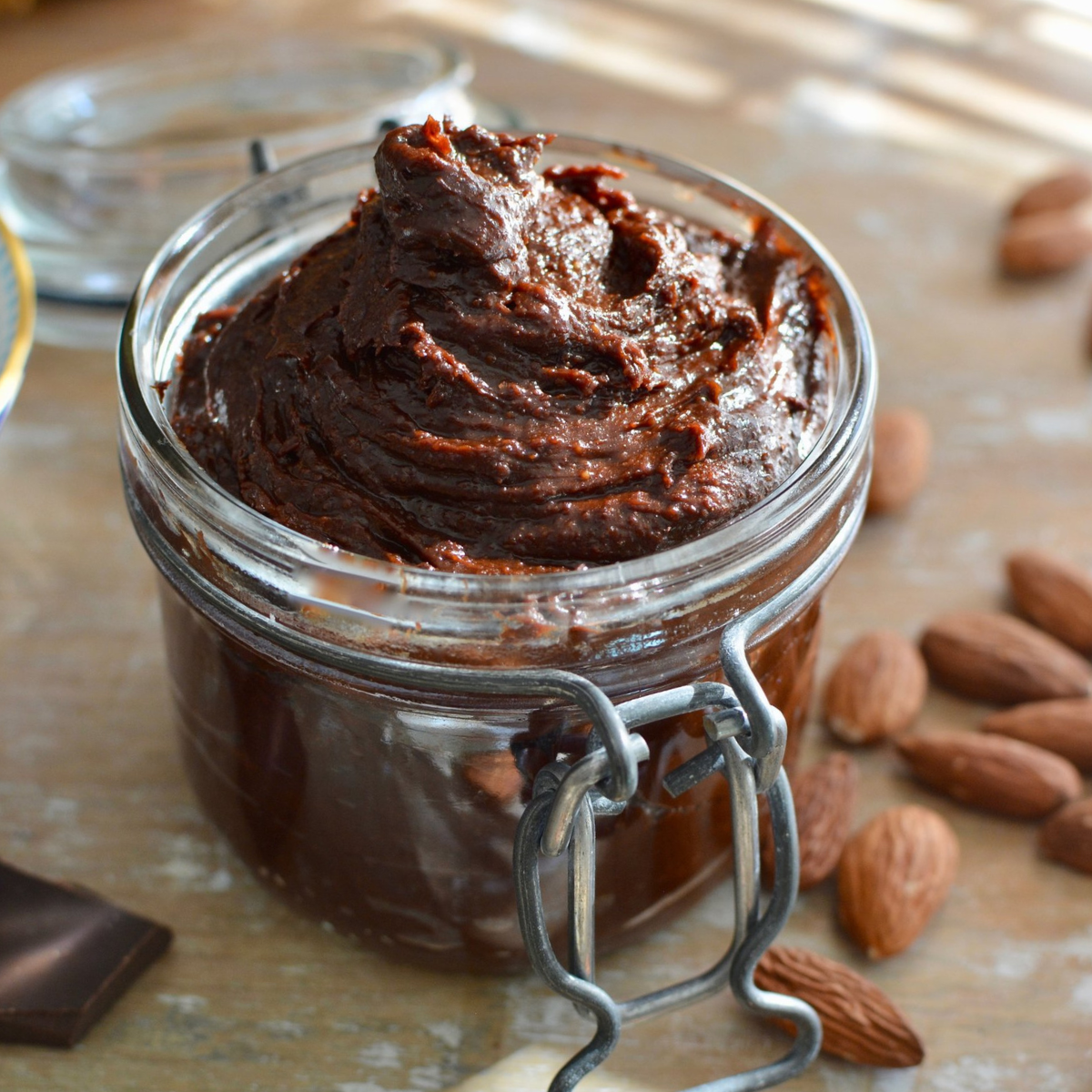 Quick Paleo Chocolate Spread - Calm Eats