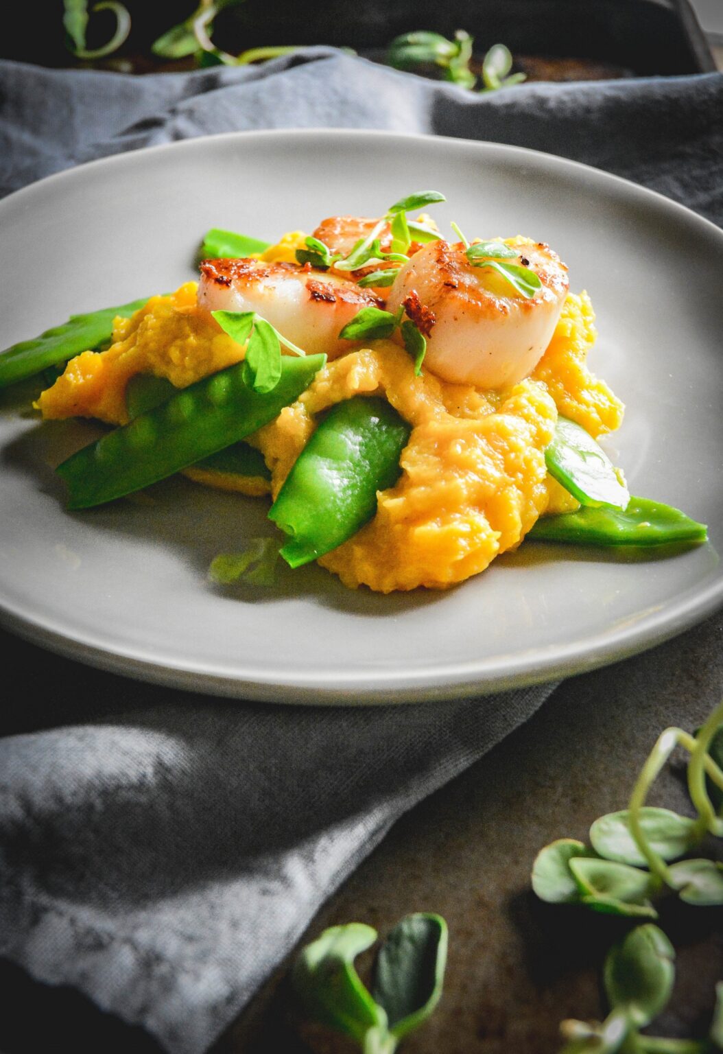 Scallops With Butternut Squash Puree And Snow Peas - Calm Eats